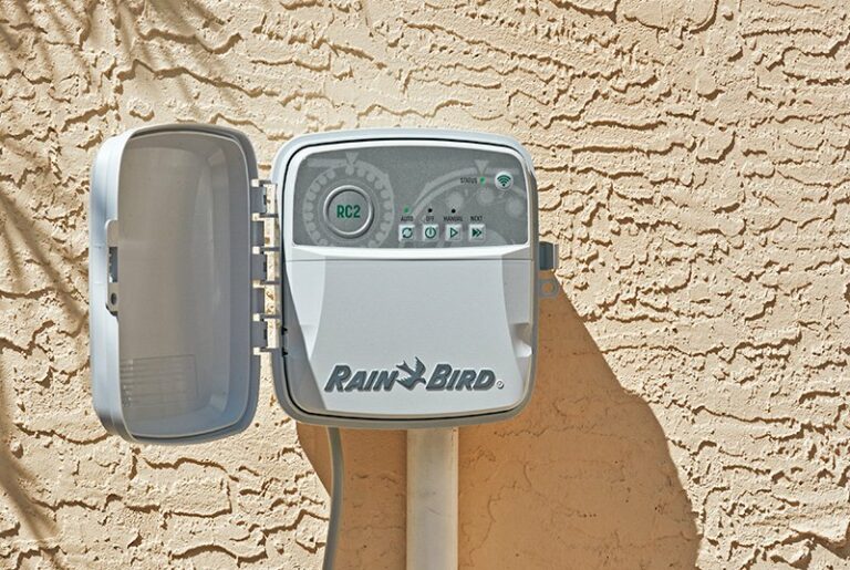 Rain Bird RC2 8-Zone Wi-Fi Irrigation Controller (RC2-120V) | Backyard ...