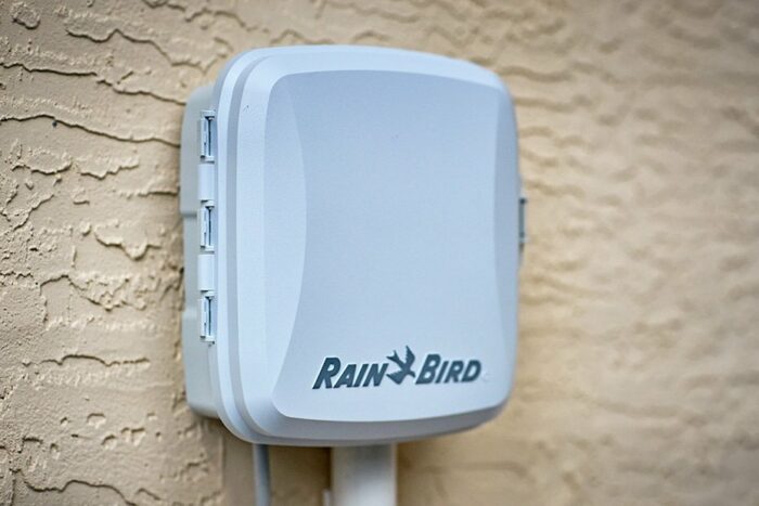 Rain Bird RC2 8-Zone Wi-Fi Irrigation Controller (RC2-120V) | Backyard ...